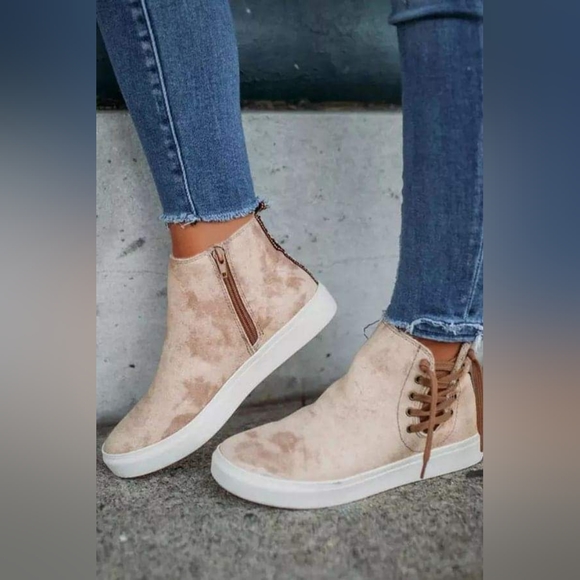 Shoes | New With Tags Light Tan Hightop Laced And Zip Up Lightweight ...